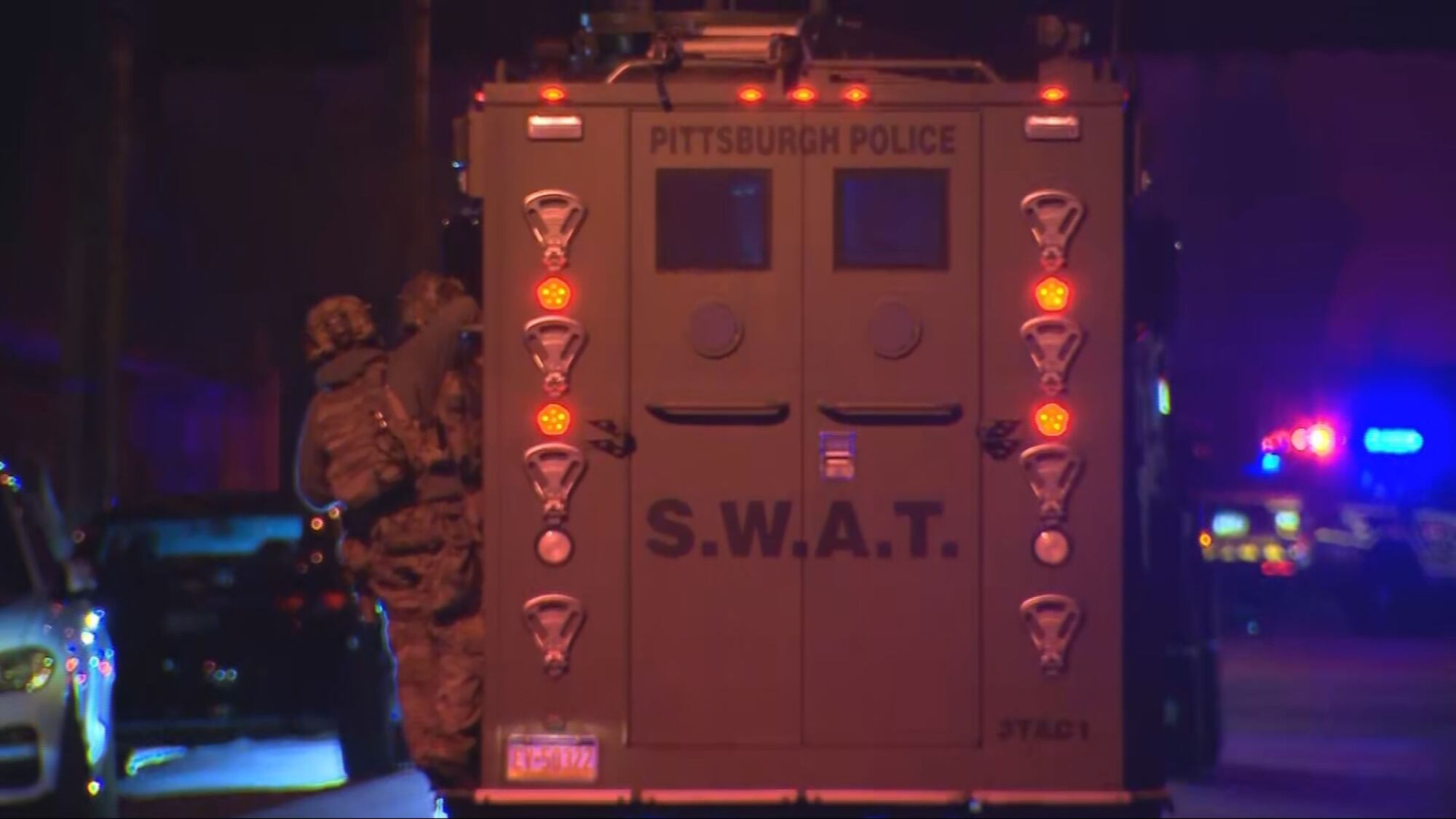 PHOTOS: SWAT units called to situation in Pittsburgh’s Manchester ...